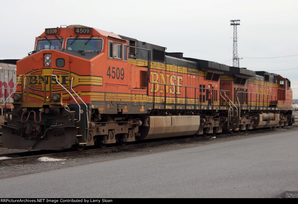 BNSF 4509